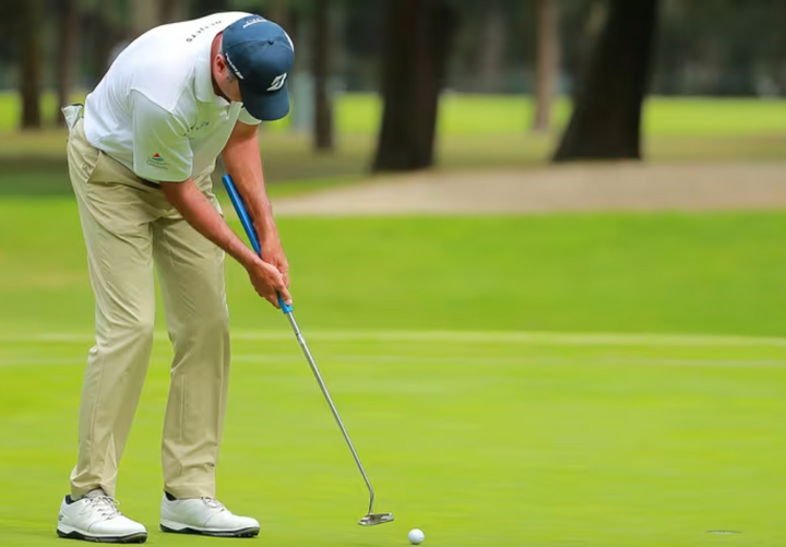 Arm-Lock Putting: A Putting Technique That's Taking Golf by Storm ...